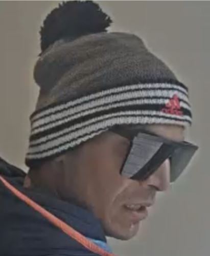 Suspect to identify in Rideau Street Robbery - Ottawa Police Service