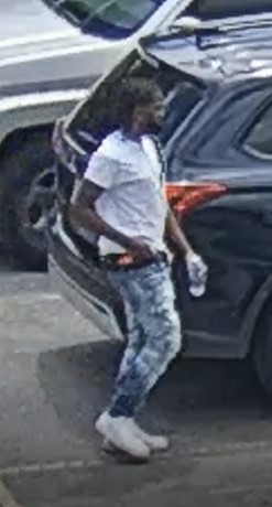 Shooting investigation on Ritchie Street - video of two suspects ...