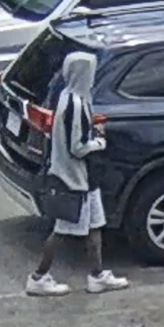 Shooting investigation on Ritchie Street - video of two suspects ...